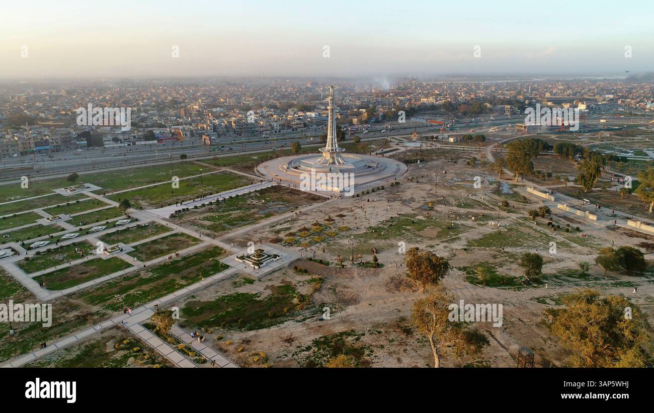 Aerial view of historic Minar e Pakistan and urban park in Lahore ...