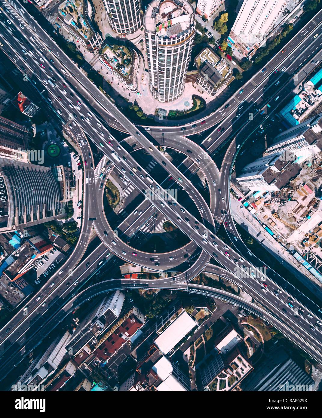 Aerial view of a complex city road interchange in Shanghai, China Stock ...