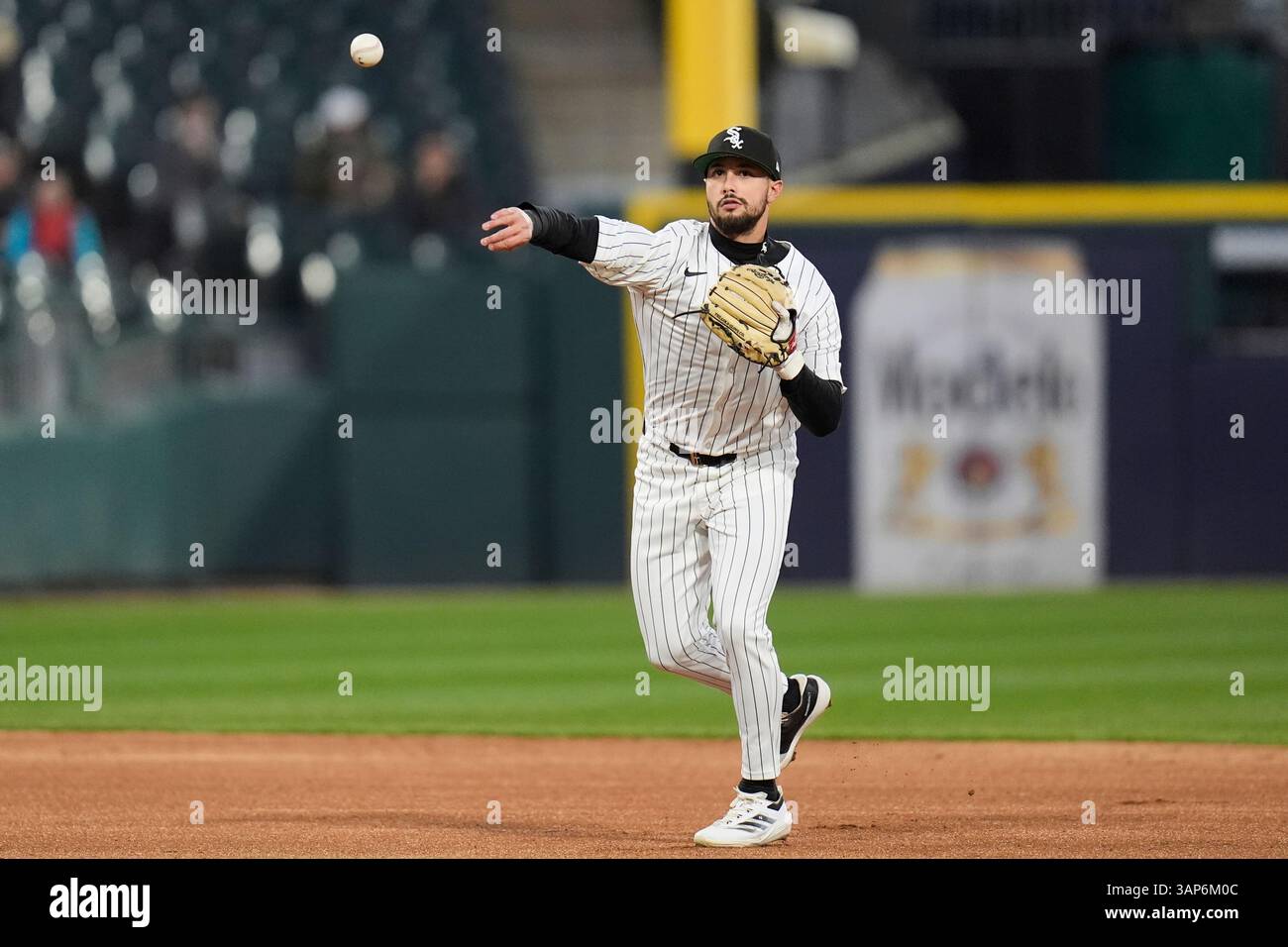 Chicago White Sox shortstop Jacob Amaya (8) throws out Athletics ...