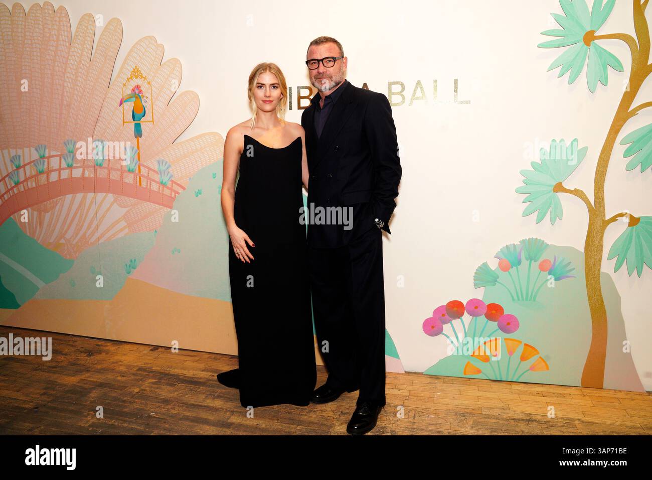 David kratz international center hi-res stock photography and images ...