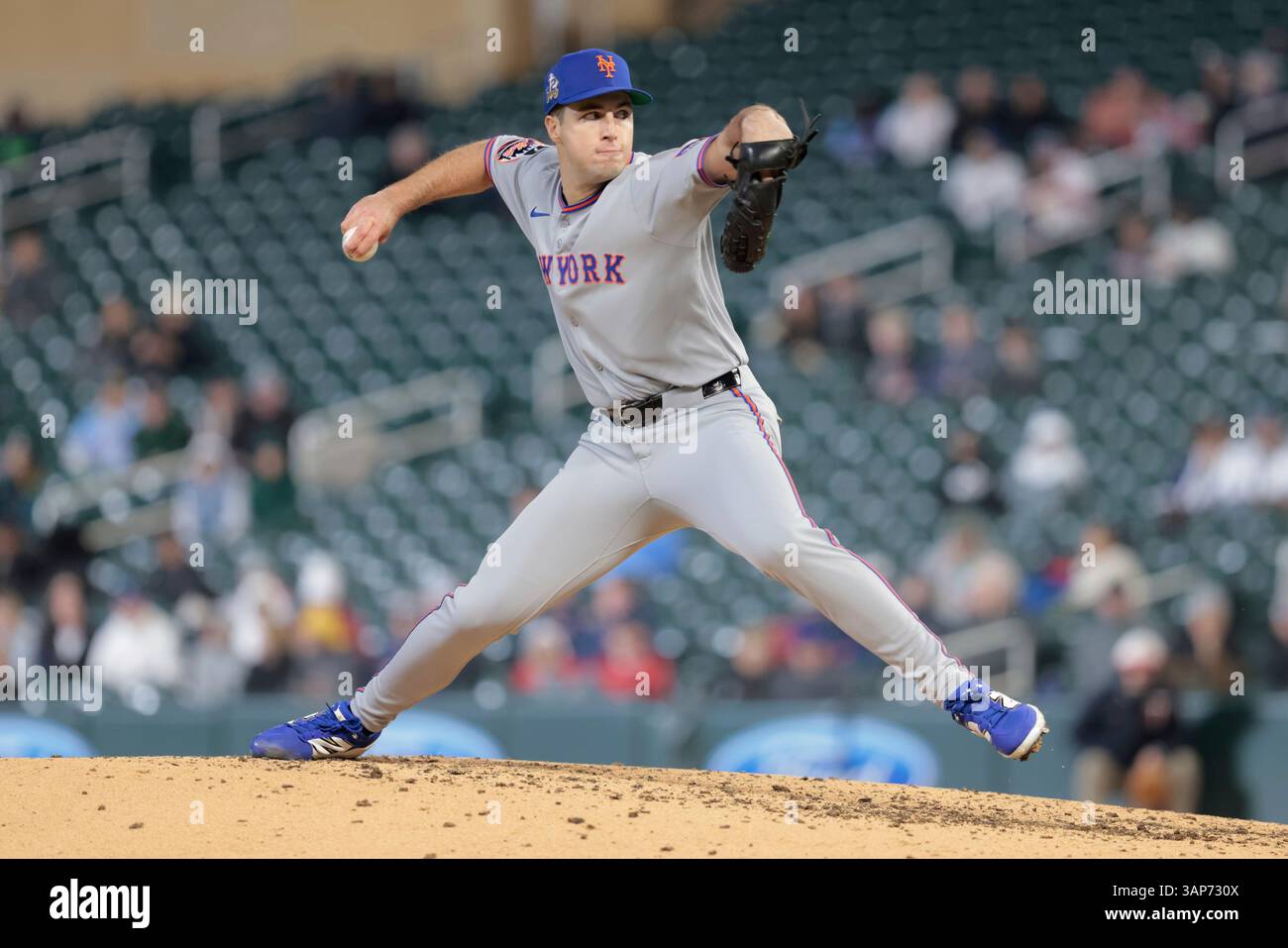 MINNEAPOLIS, MN - APRIL 15: New York Mets relief pitcher Max Kranick ...