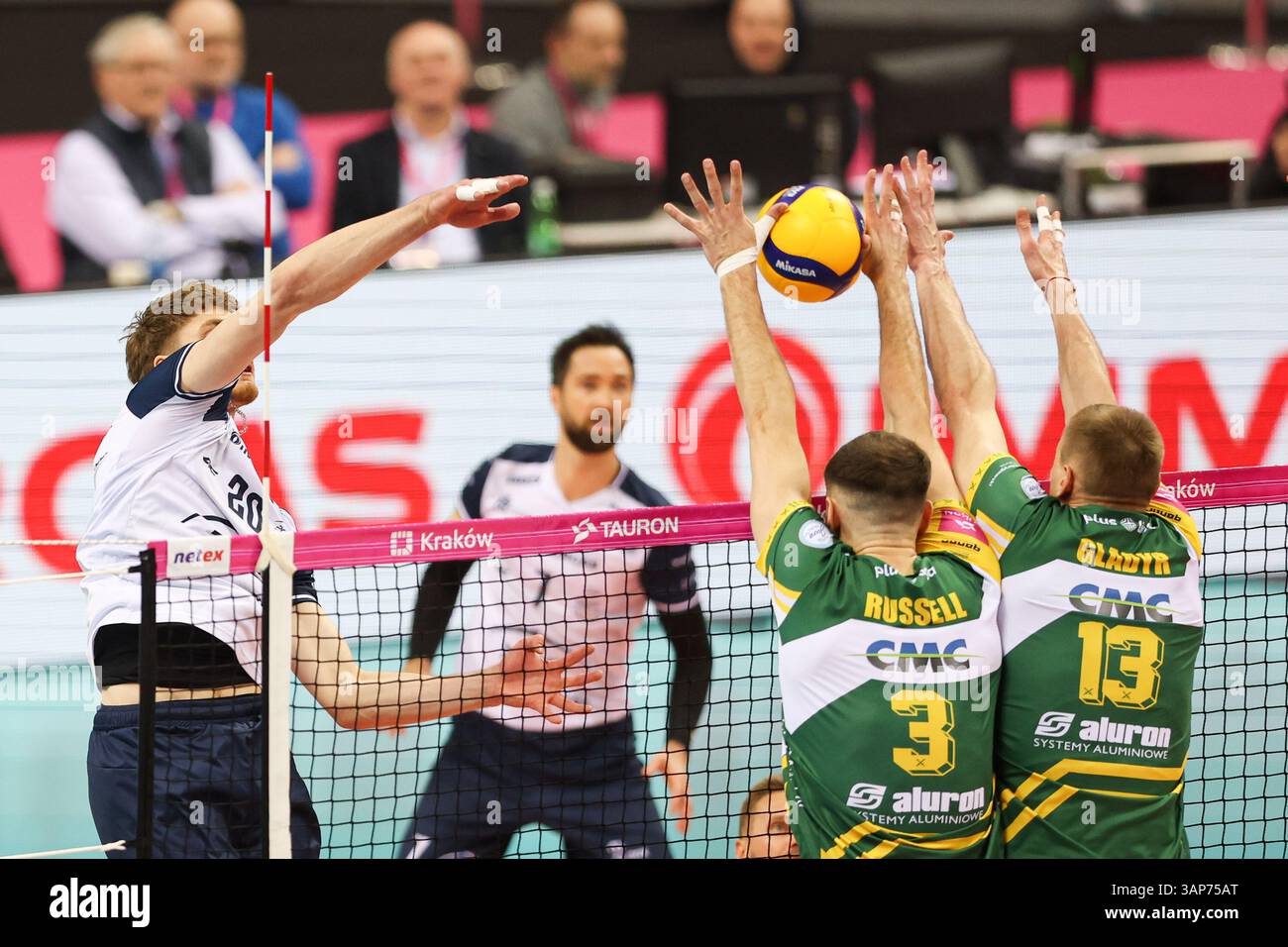 Aaron russel hi-res stock photography and images - Alamy