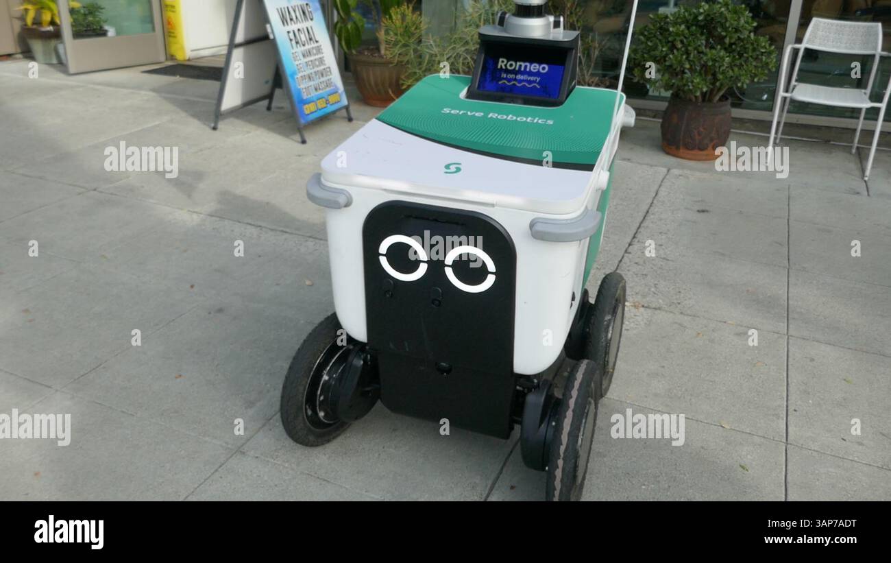 Los Angeles, California, USA 15th April 2025 Delivery Robot Romeo on ...