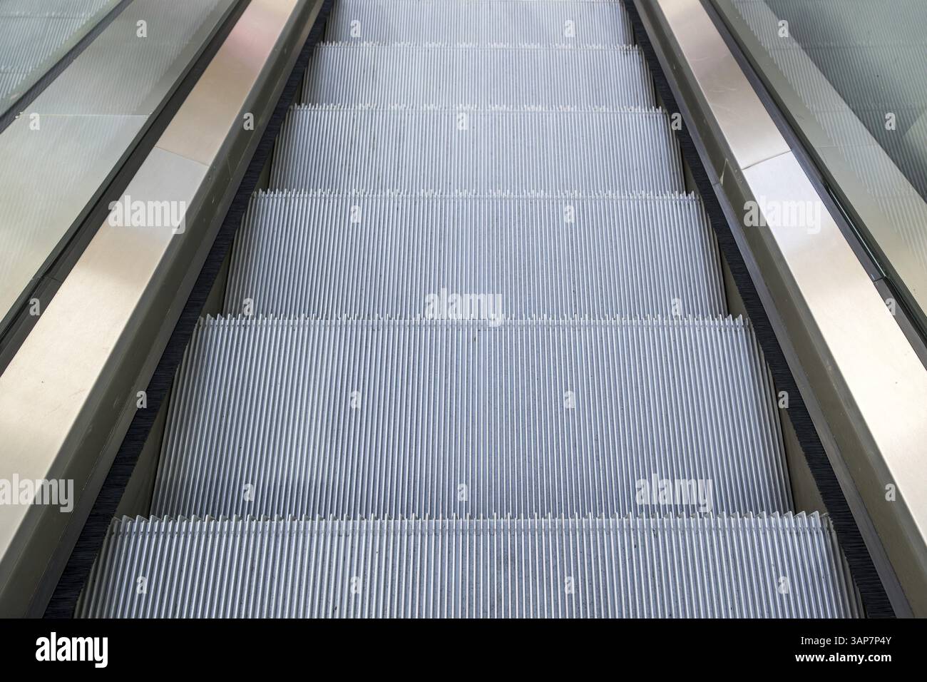 Staircase escalator staircases stairs hi-res stock photography and ...