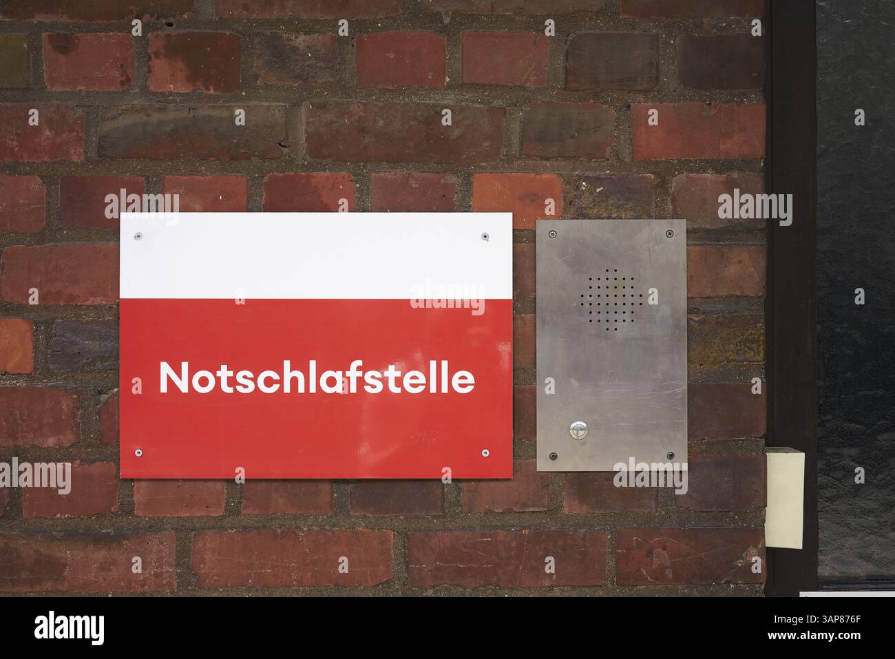 Emergency shelter for the homeless in Cologne Stock Photo - Alamy