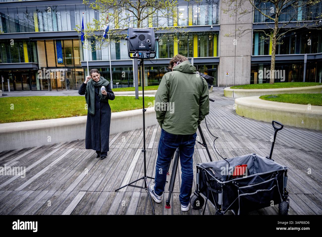 THE HAGUE -Press at the Ministry of Finance where coalition talks on ...