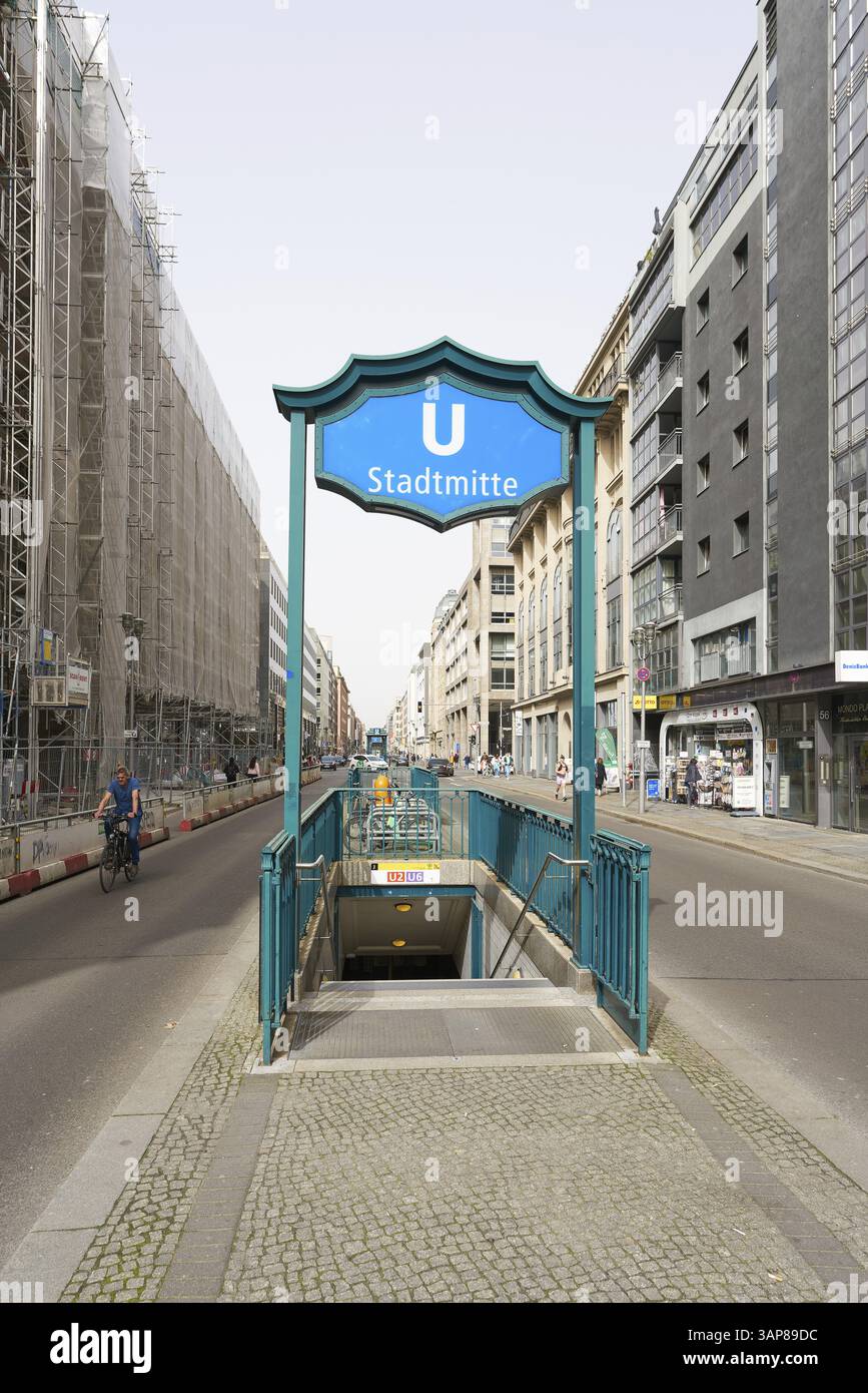 Stadtmitte underground station in Berlin Stock Photo - Alamy