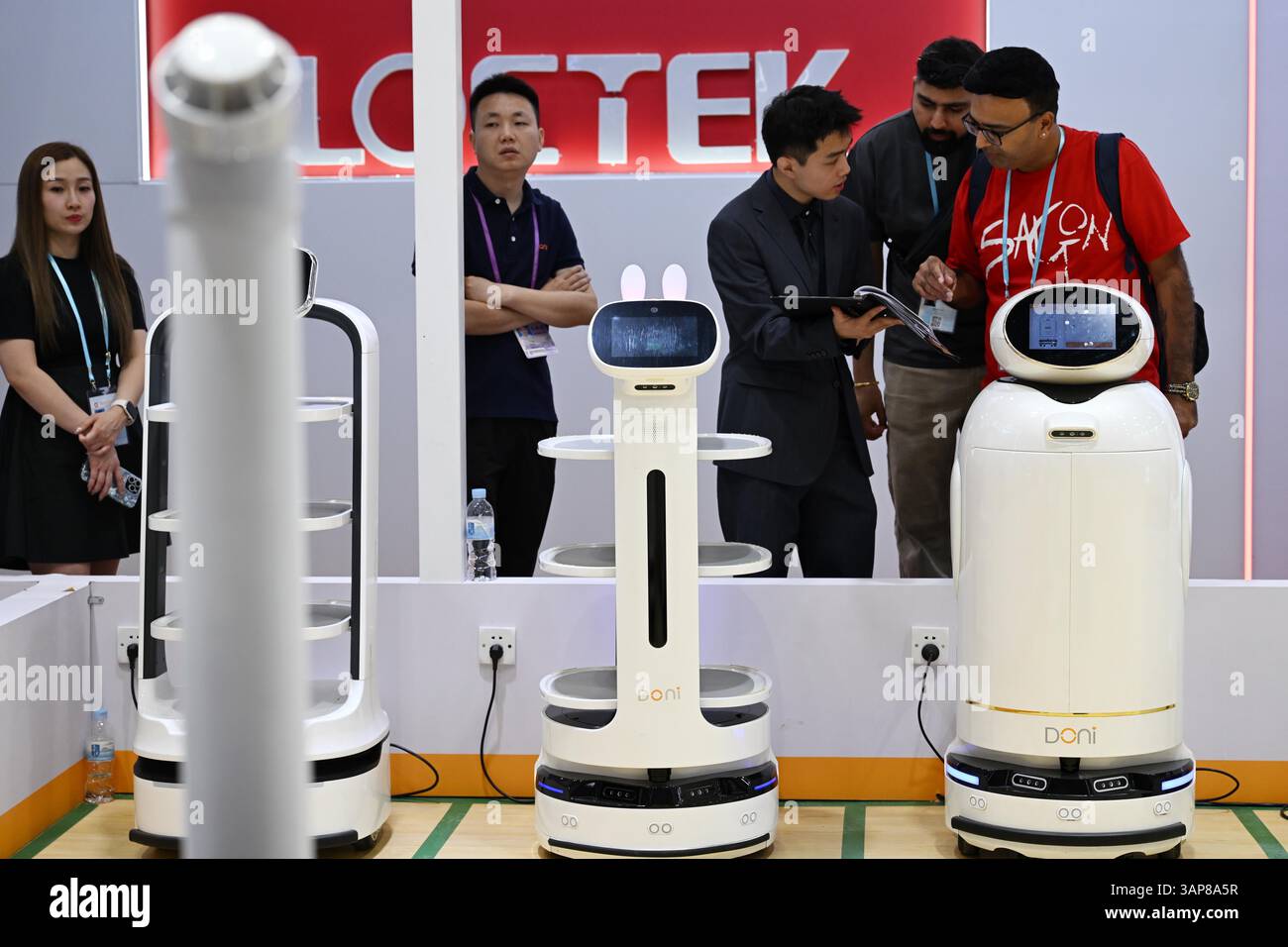 **CHINESE MAINLAND, HONG KONG, MACAU AND TAIWAN OUT** The 137th China ...