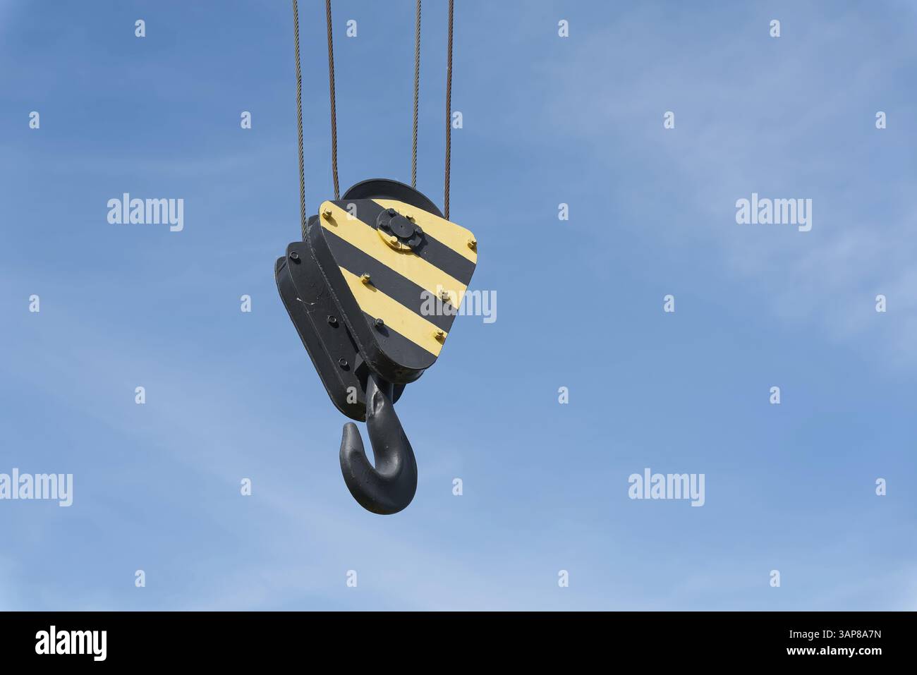 Laboratory cranes hi-res stock photography and images - Alamy