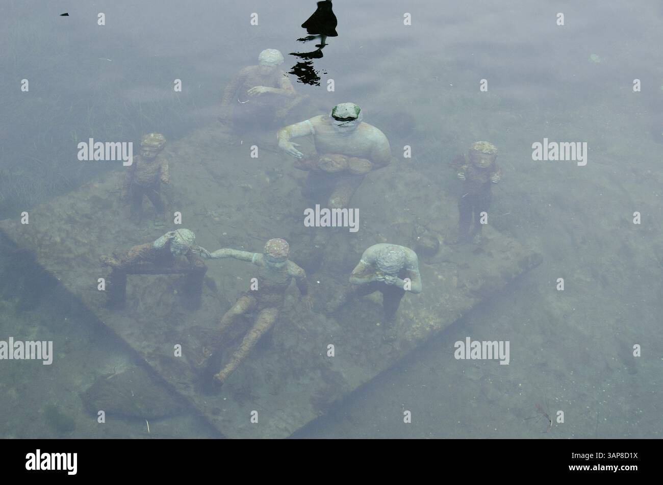 Agnete og Havmanden, Agnete and the Merman, underwater statue in the ...