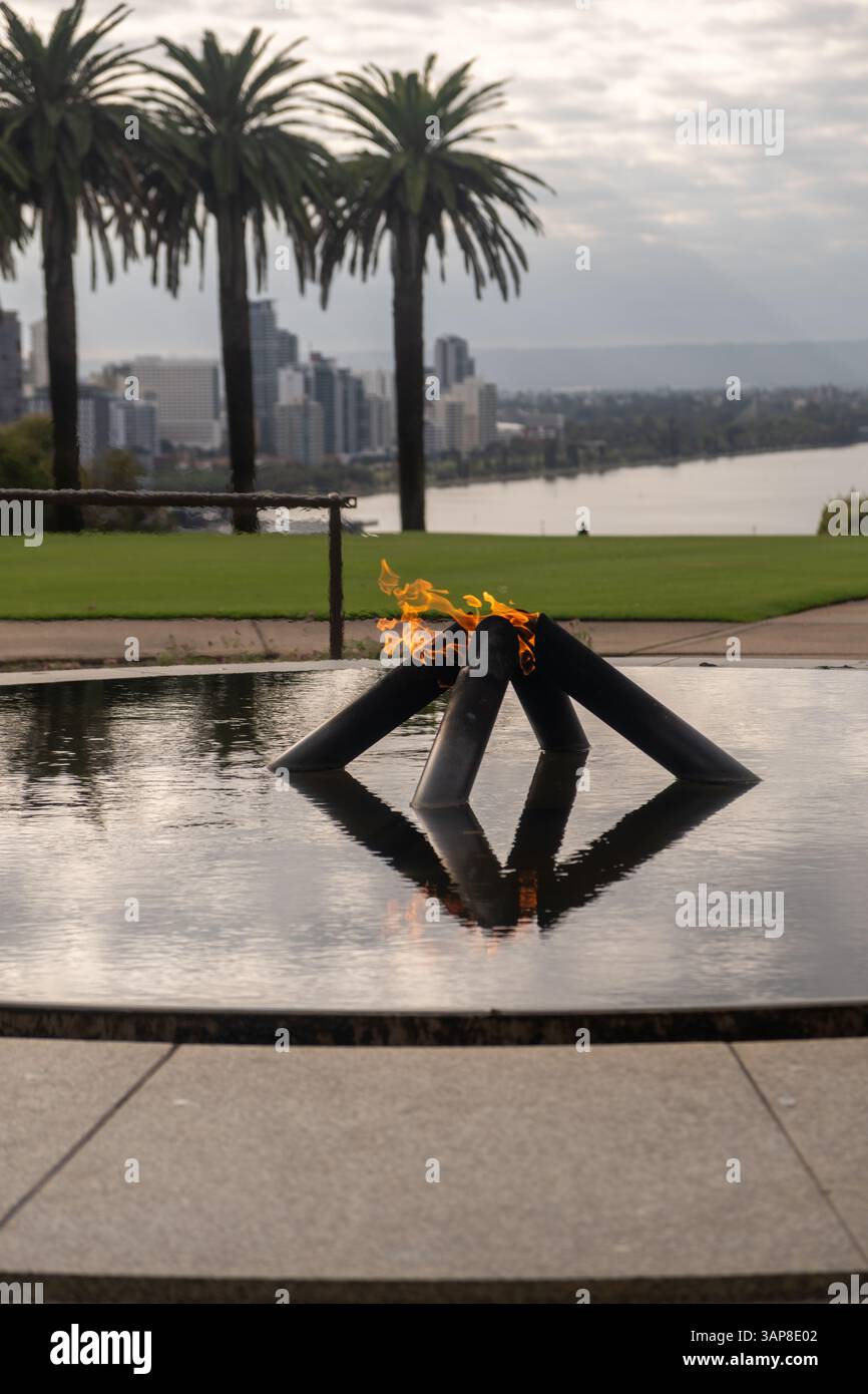 The Flame of Remembrance and Pool of Reflection in Kings Park, Perth ...
