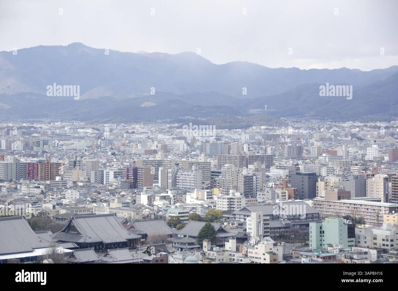 Overview on Kyoto city in Japan with landmarks, tempels, and shrines ...