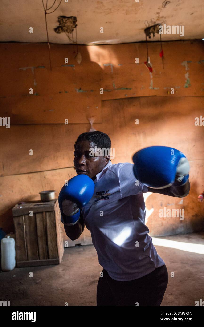 Rhino boxing club, Katanga slum, Kampala, Uganda, Africa Stock Photo ...