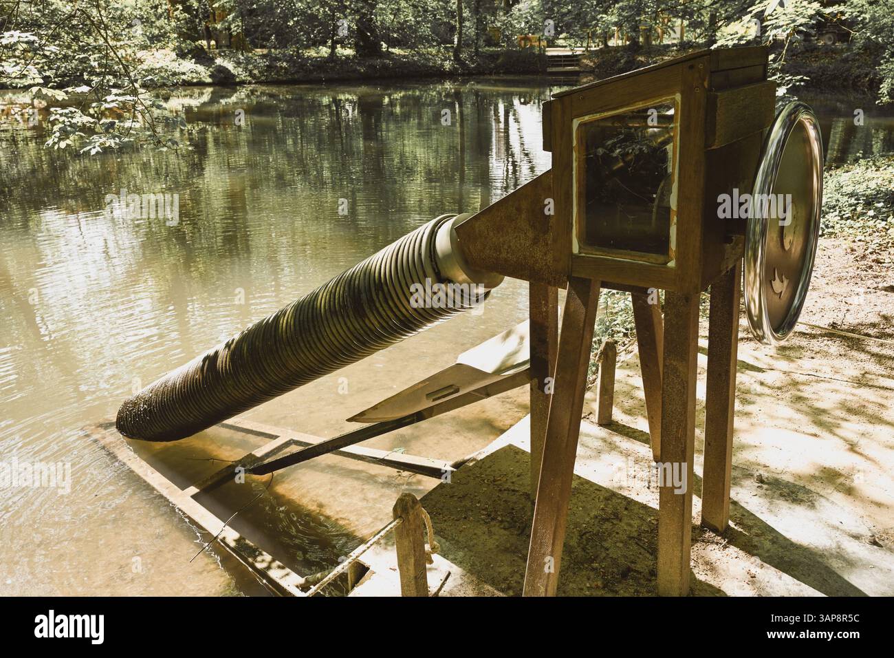 Reconstitution of a machine designed by Leonardo da Vinci, in the park ...