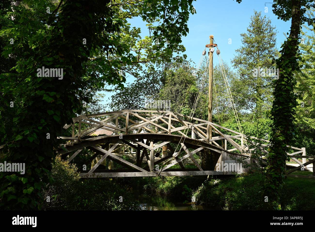 Reconstitution of the swing bridge designed by Leonardo da Vinci in the ...