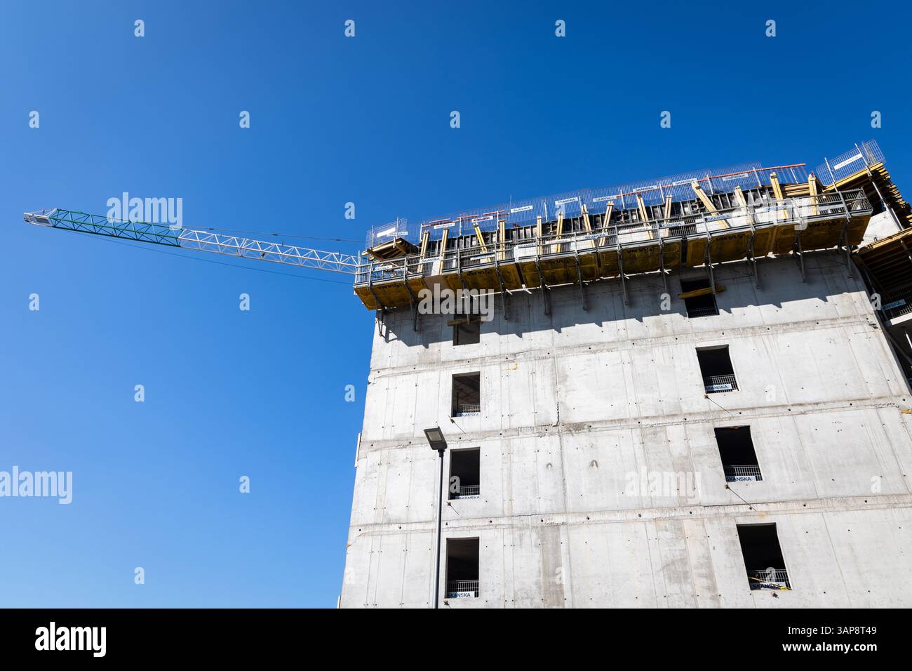 Construction site of new apartment building in Saska Kepa neighbourhood ...