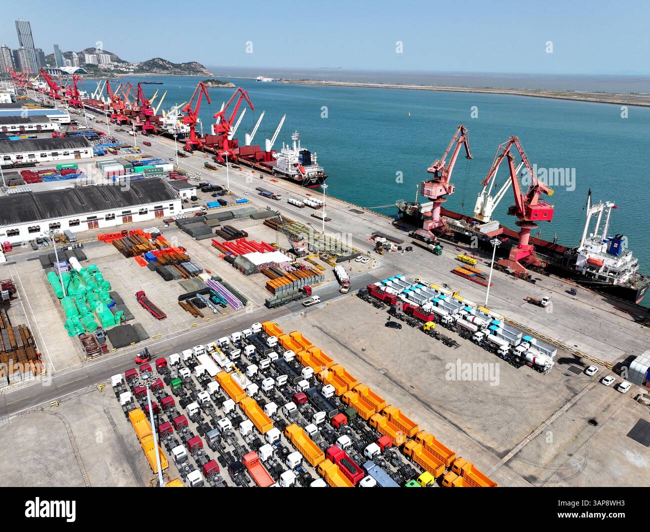 Aerial photo shows the container terminal of Lianyungang Port ...