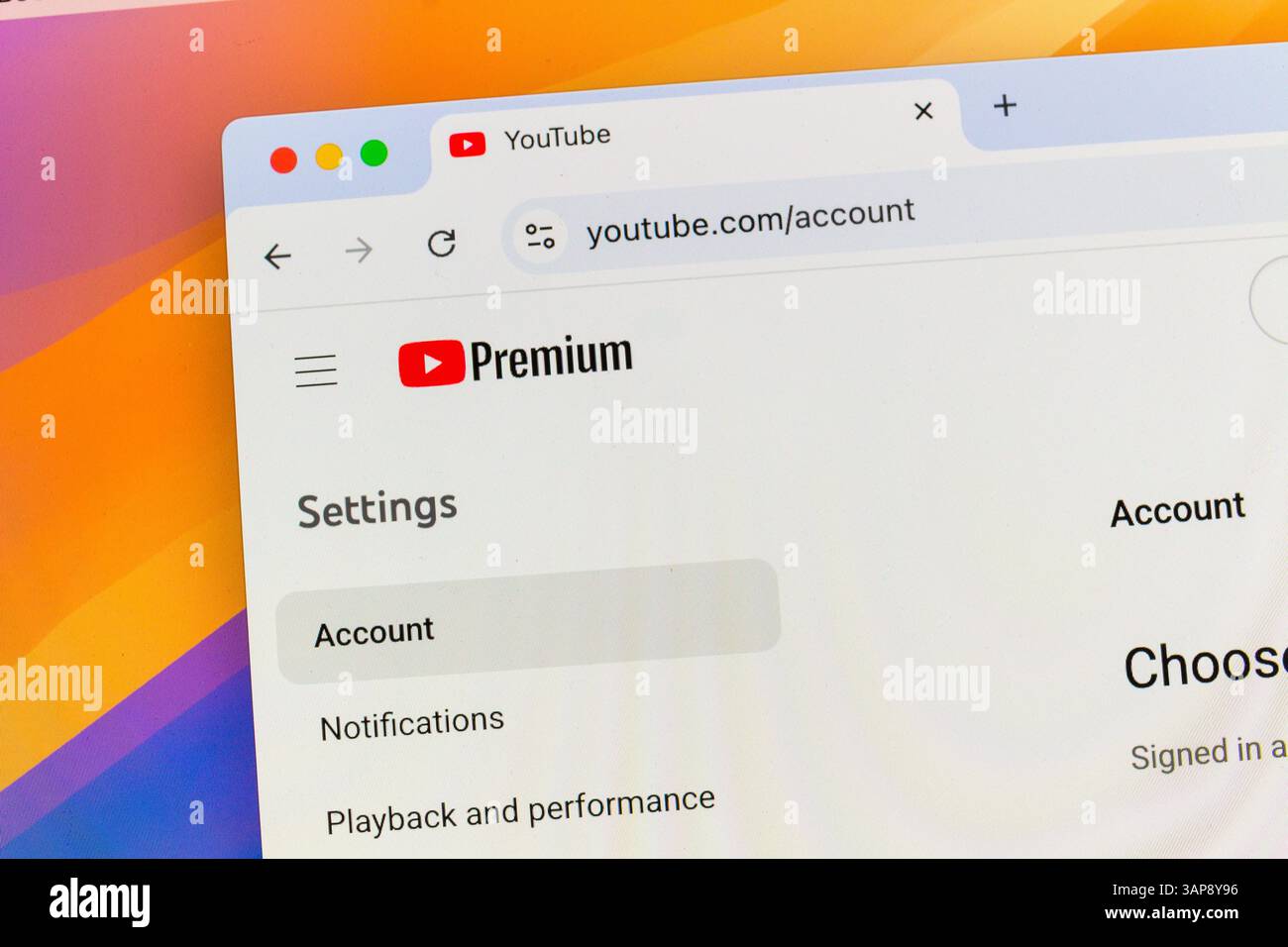 Youtube premium account hi-res stock photography and images - Alamy