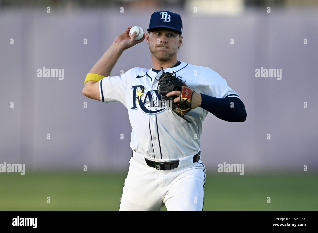 Tampa Bay Rays shortstop Taylor Walls throws during the first inning of ...