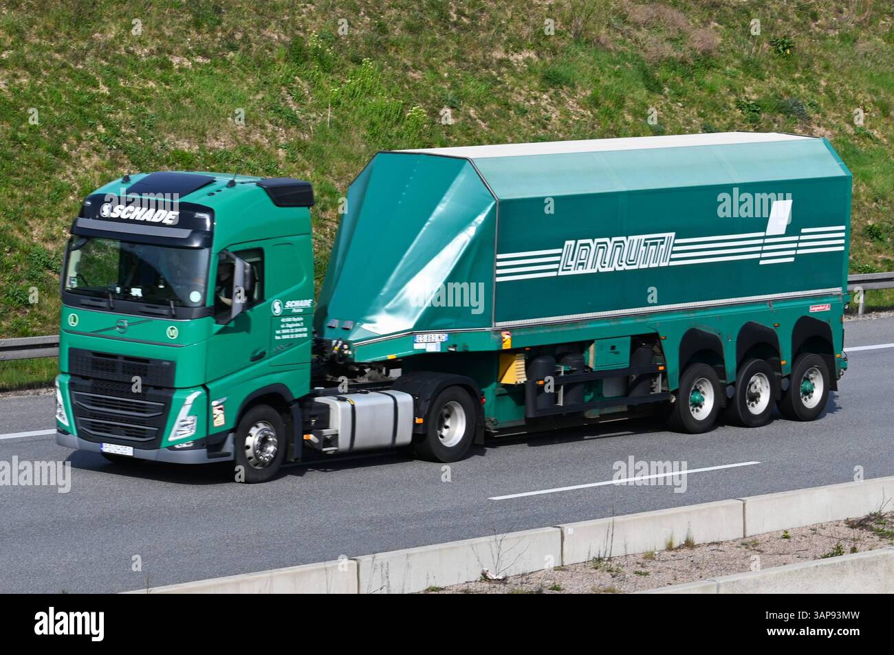 Lannutti Group, Volvo LKW - Zugmaschine von Schade Polska ...
