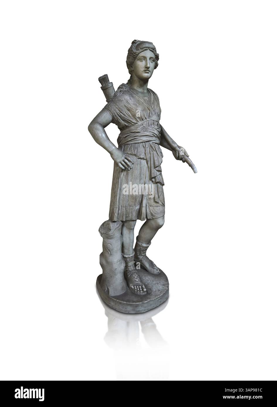 Statue of artemis hi-res stock photography and images - Alamy