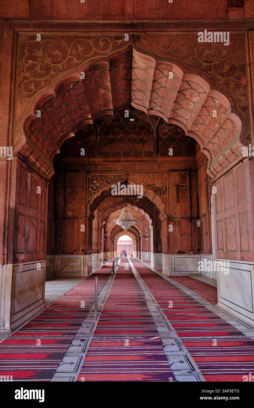 India, Delhi, Old Delhi, Jama Masjid mosque, built by the Mughal ...