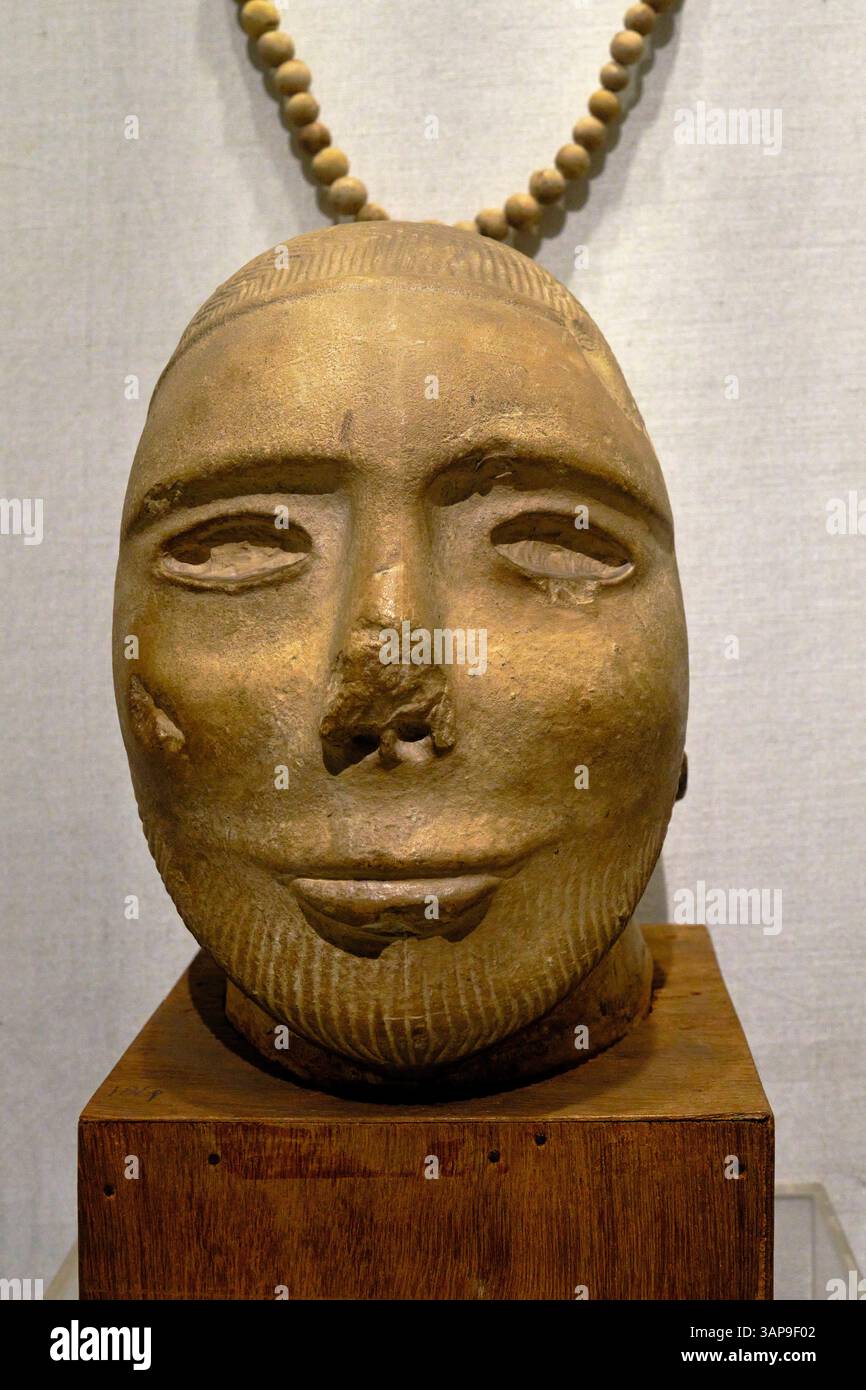 India, Delhi, New Delhi, National Museum, Head of a Priest, Indus ...