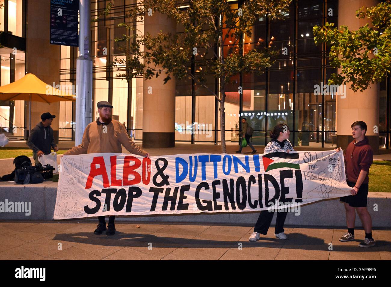 Sydney, Australia. 16th Apr, 2025. Protesters gather outside the ABC ...