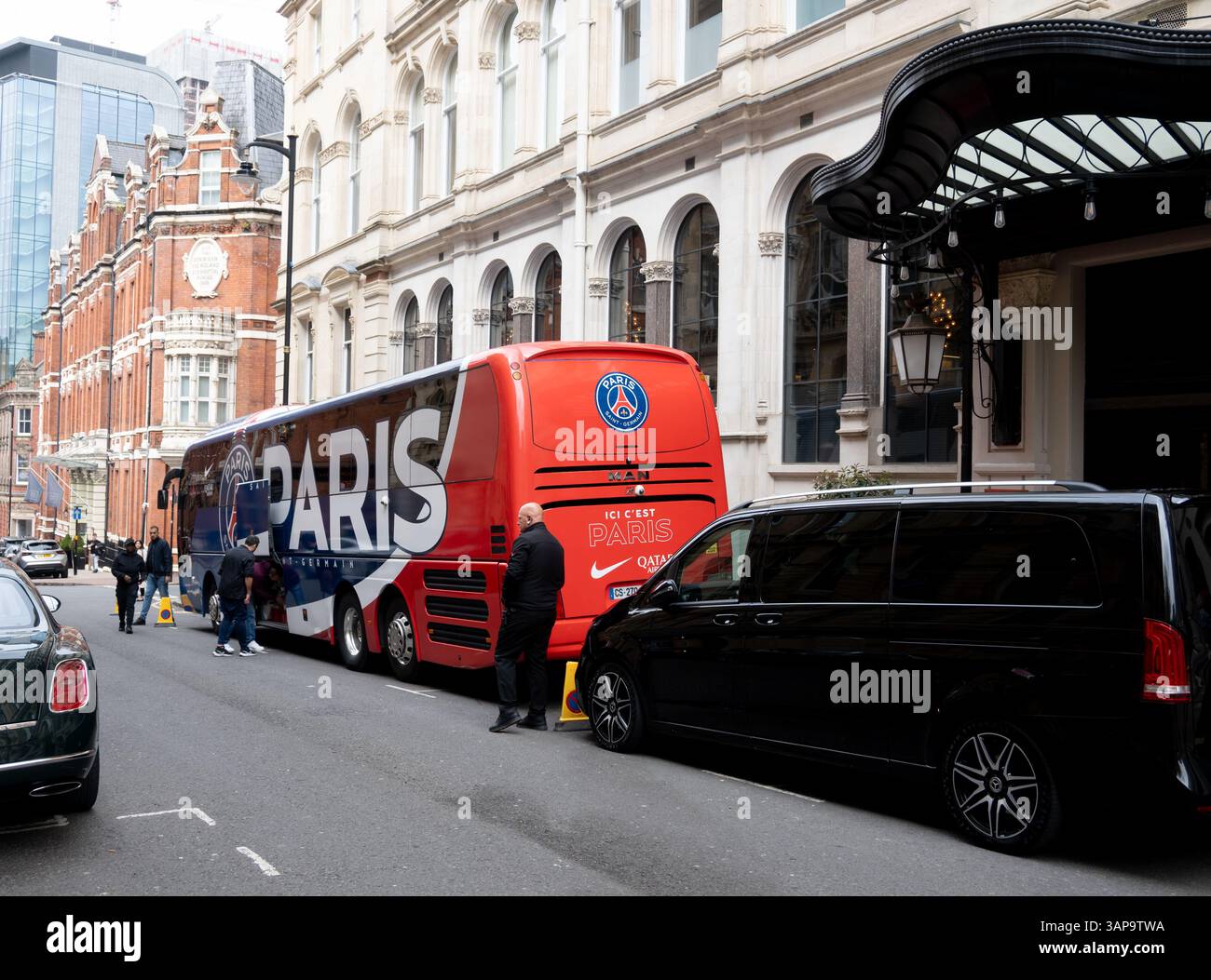 Paris Saint Germain team coach outside the Grand Hotel, Birmingham, UK ...