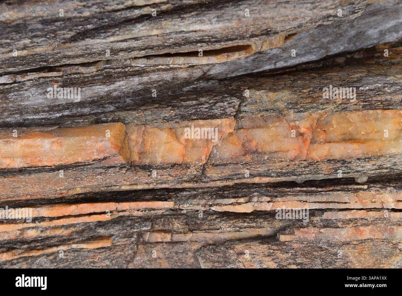 Different geological materials hi-res stock photography and images - Alamy