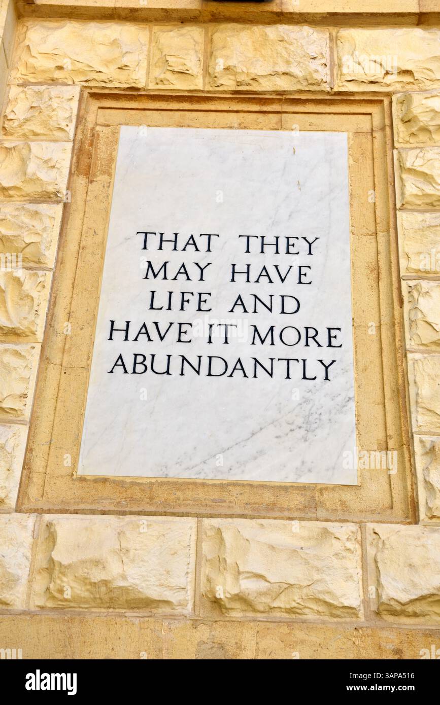 Motto on campus wall of the American University of Beirut (AUB), Ras ...