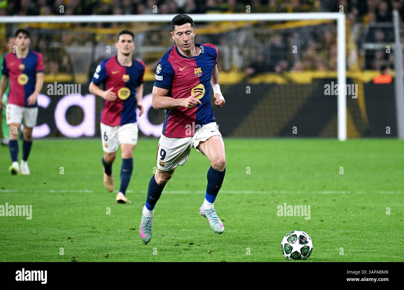 Robert lewandowski 2025 hi-res stock photography and images - Alamy