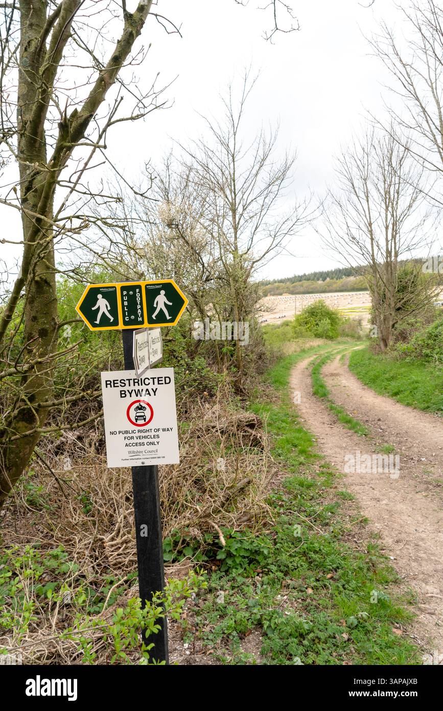 Restricted byway sign Stock Photo - Alamy
