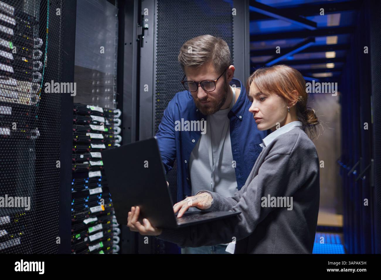Cybersecurity team in data center hi-res stock photography and images ...