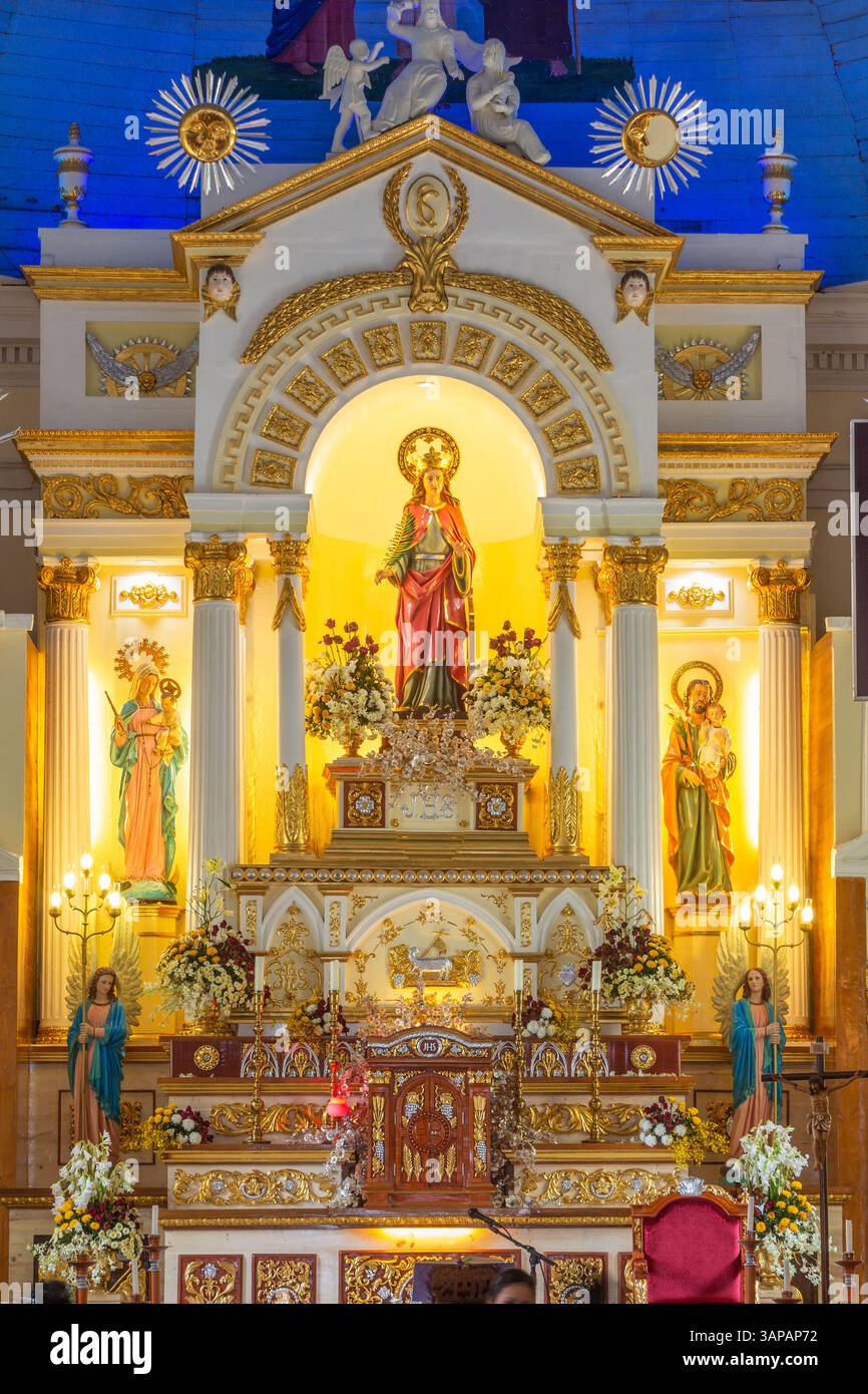 Altar and retable at Sta Catalina Parish Church, also known as Carcar ...