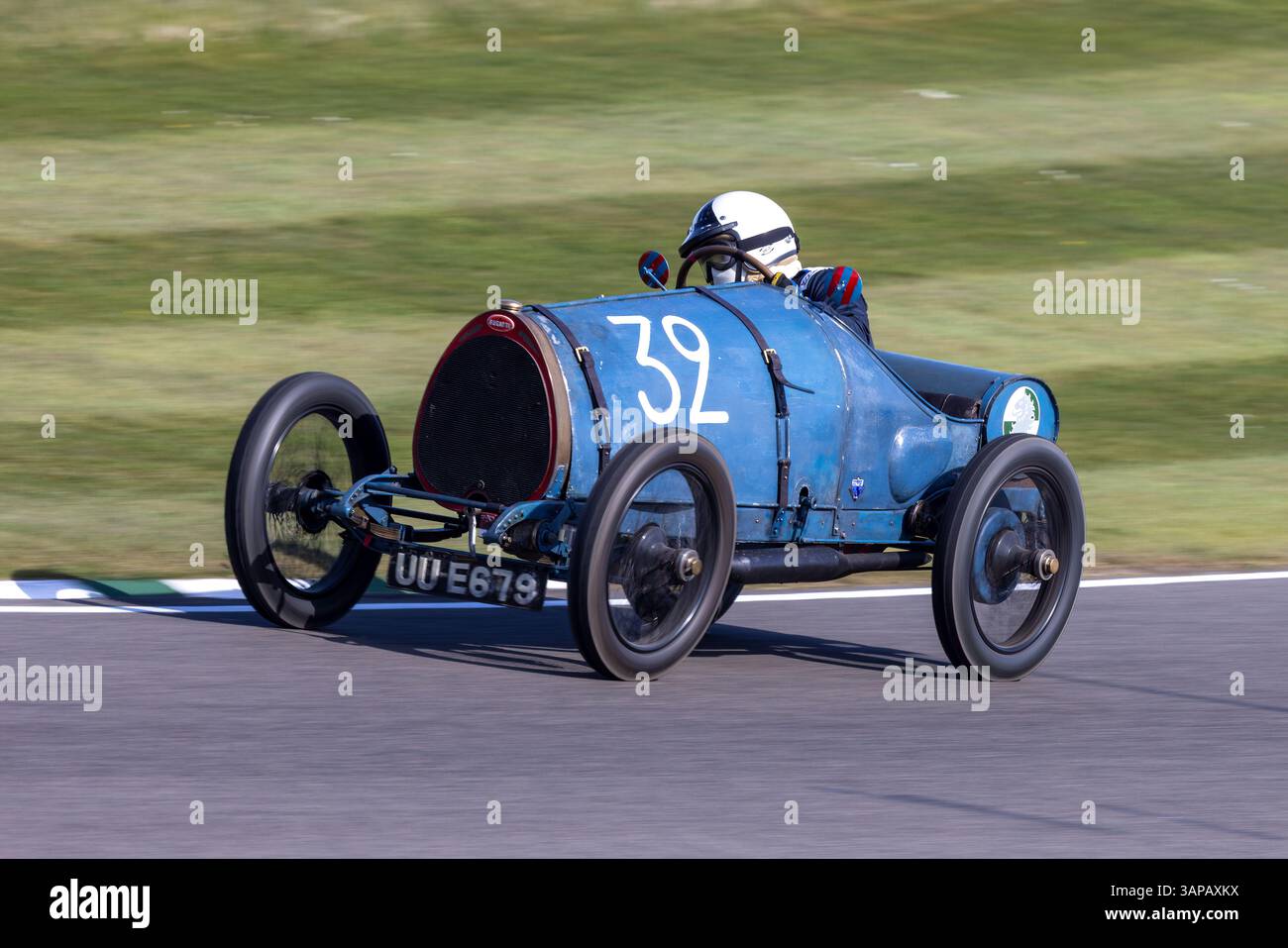 Bugatti 8 valve hi-res stock photography and images - Alamy