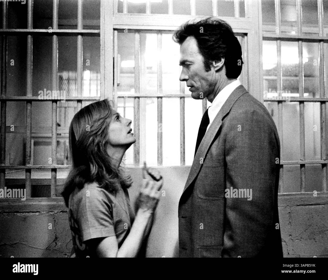 Jan. 1, 2011 - CLINT EASTWOOD AND SONDRA LOCKE IN ''THE GAUNTLET''.1977 ...