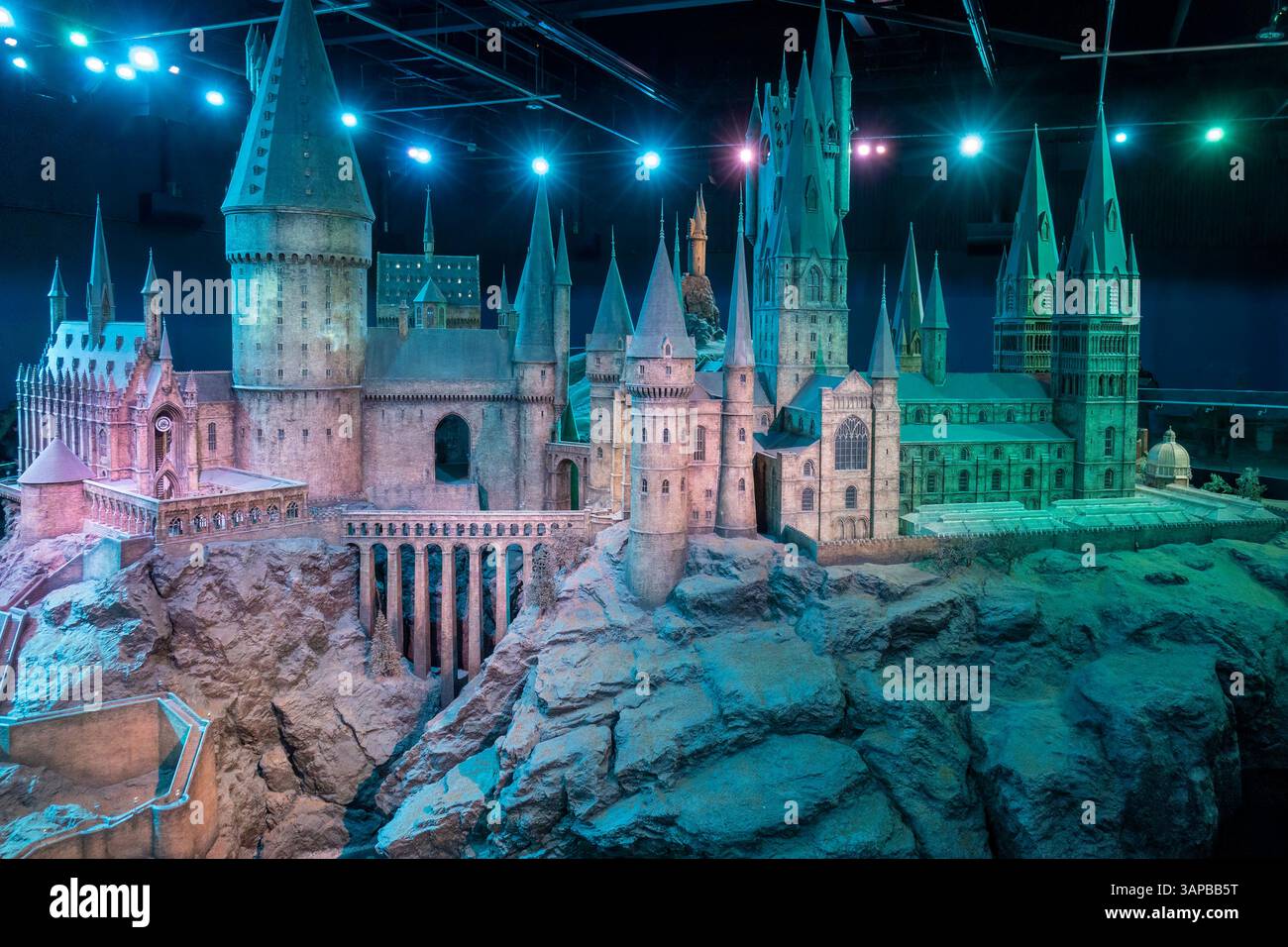 The Hogwarts Castle School model at the Warner Brothers Studio, London ...