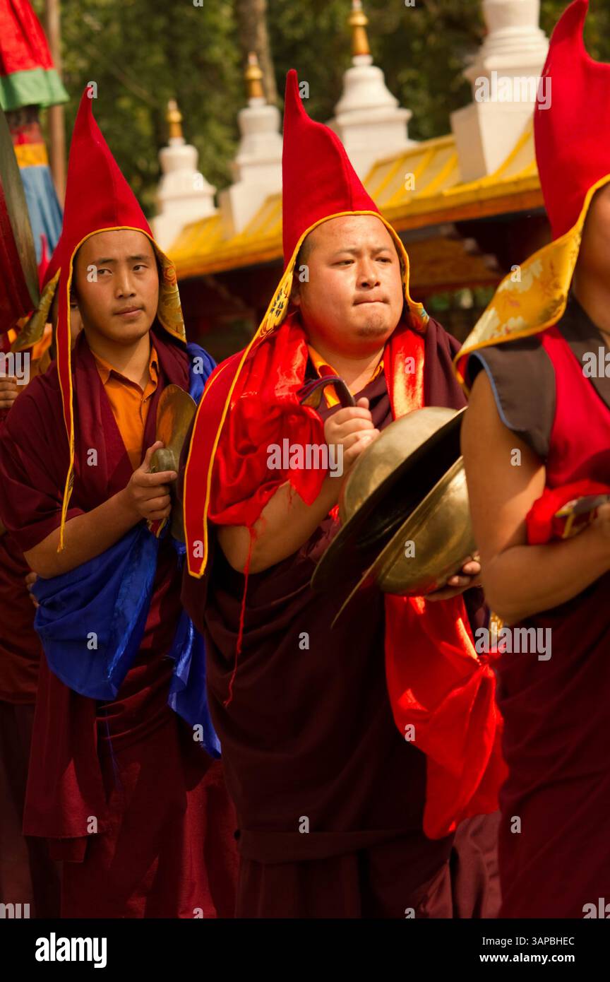 Novice buddhist monk teacher hi-res stock photography and images - Alamy