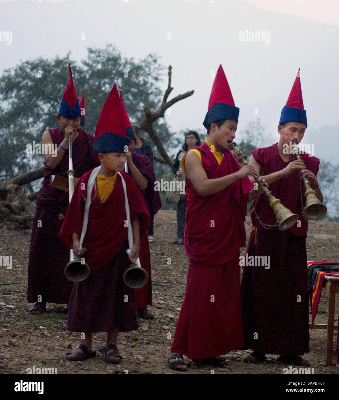 Novice buddhist monk teacher hi-res stock photography and images - Alamy