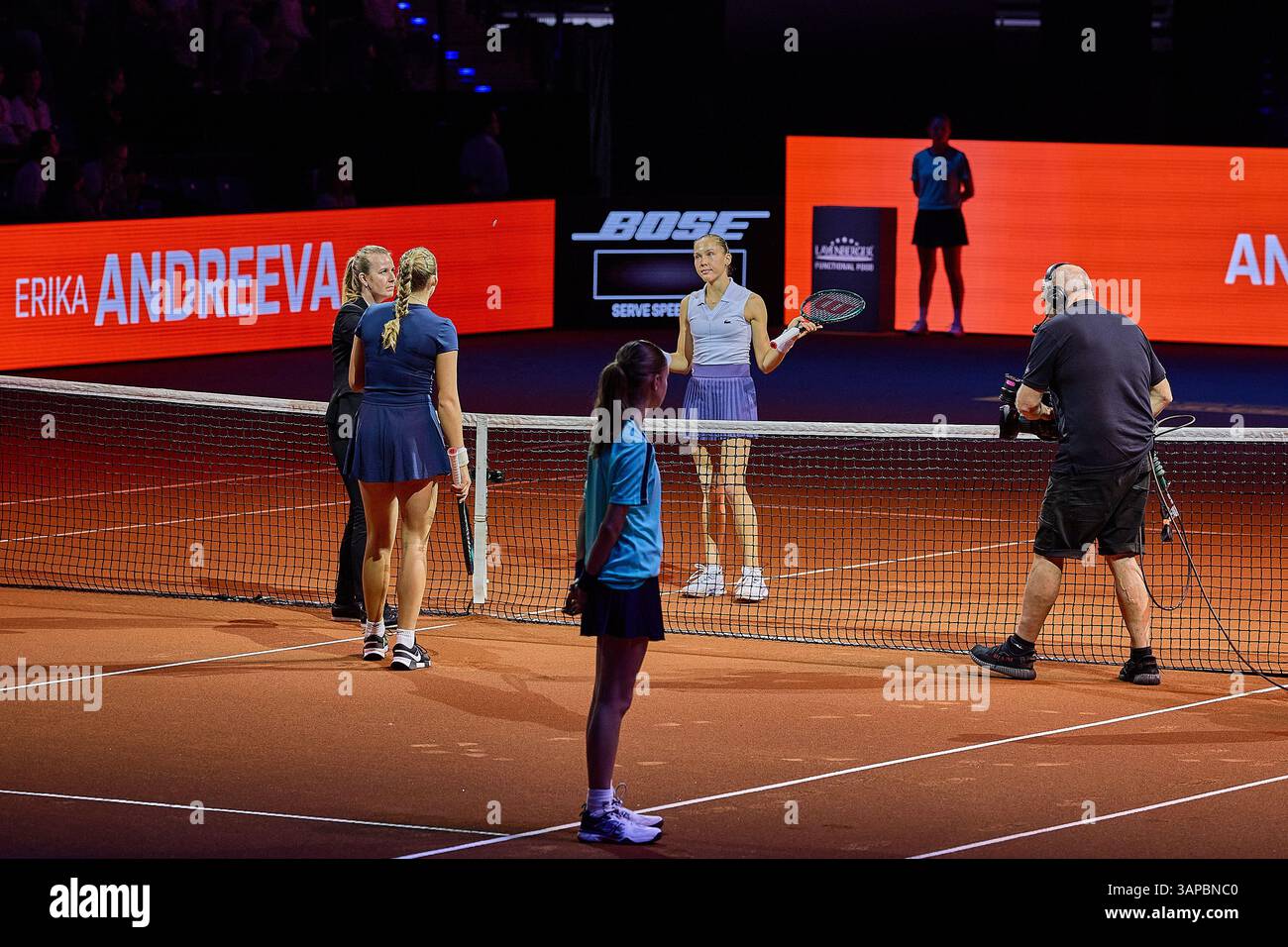 Stuttgart, Baden-Wuerttemberg, Germany. 16th Apr, 2025. Mirra Andreeva, Miriam Bley (GER ...