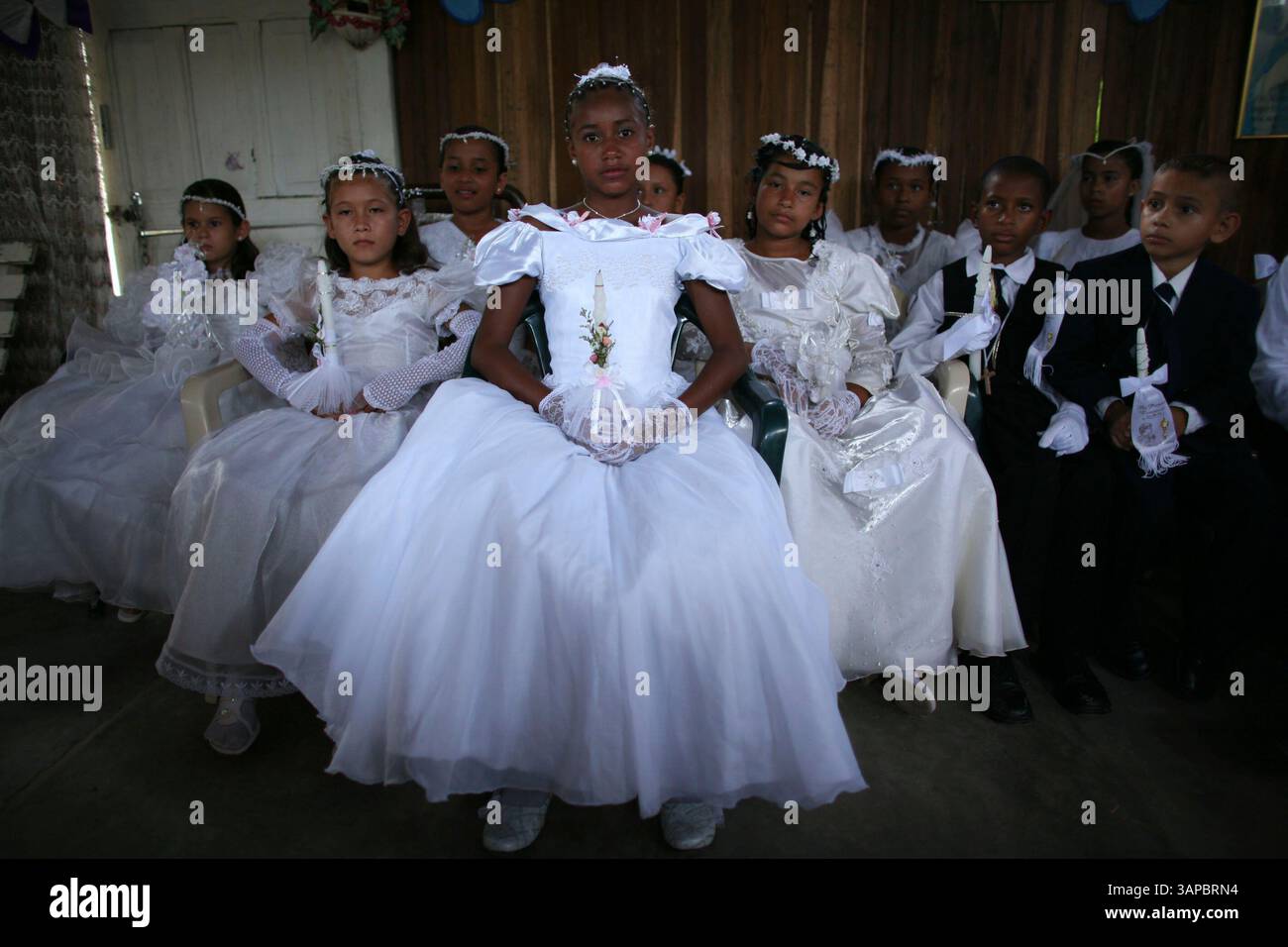 Girl celebrating first catholic communion hi-res stock photography and ...