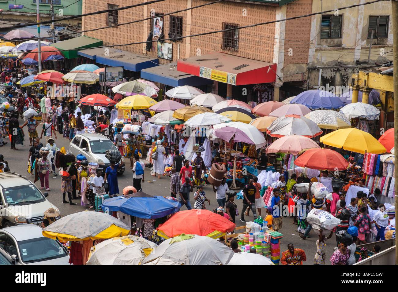 Accra, Ghana. Makole Market Street Scene Stock Photo - Alamy