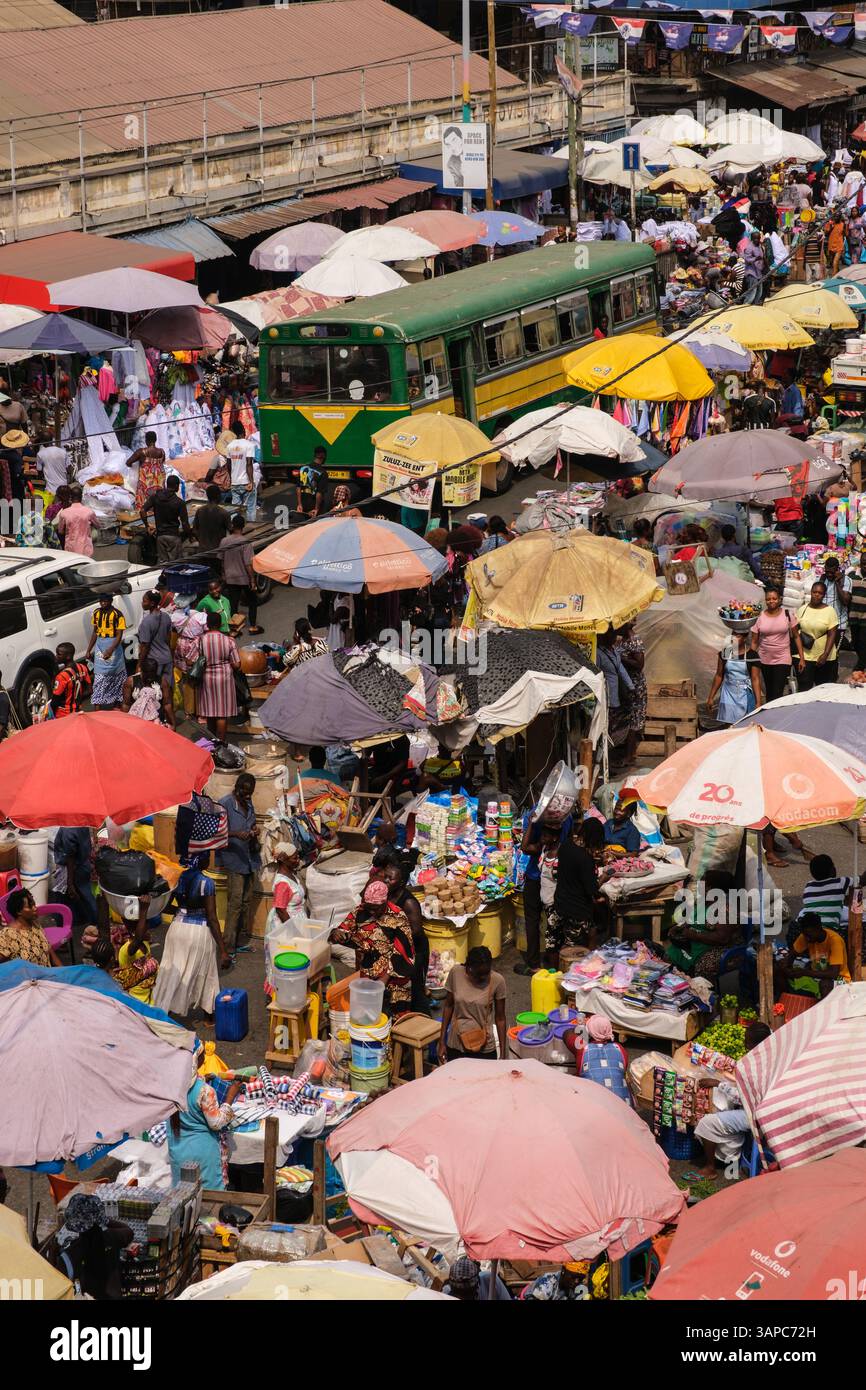 Accra, Ghana. Makole Market Street Scene Stock Photo - Alamy