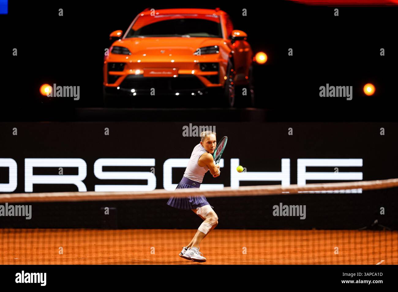 Stuttgart, Deutschland. 16th Apr, 2025. Im Bild Erika Andreeva Mirra Andreeva vs Erika Andreeva ...