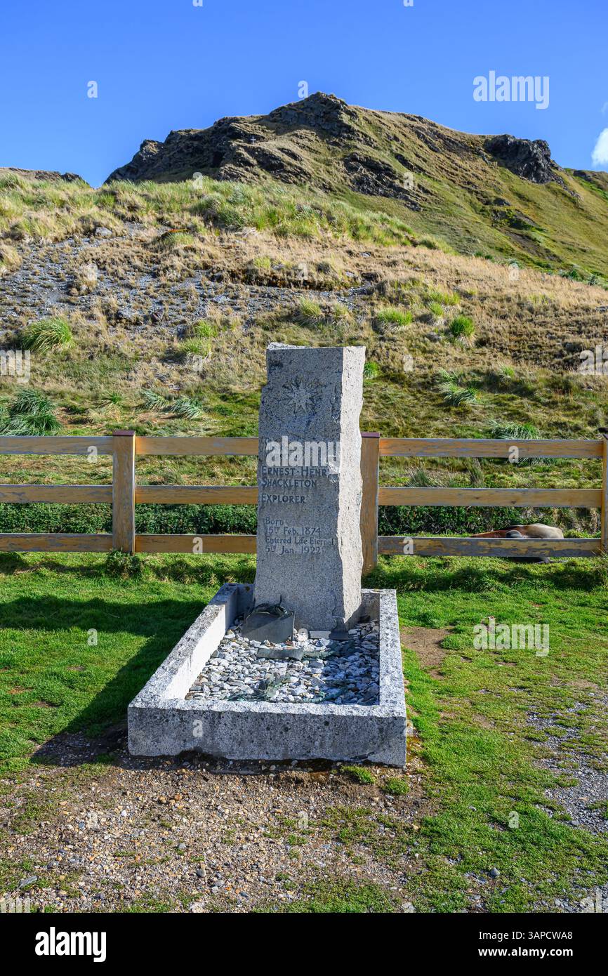 Ernest Shackleton's Grave in Grytviken Cemetary in Grytviken, South ...