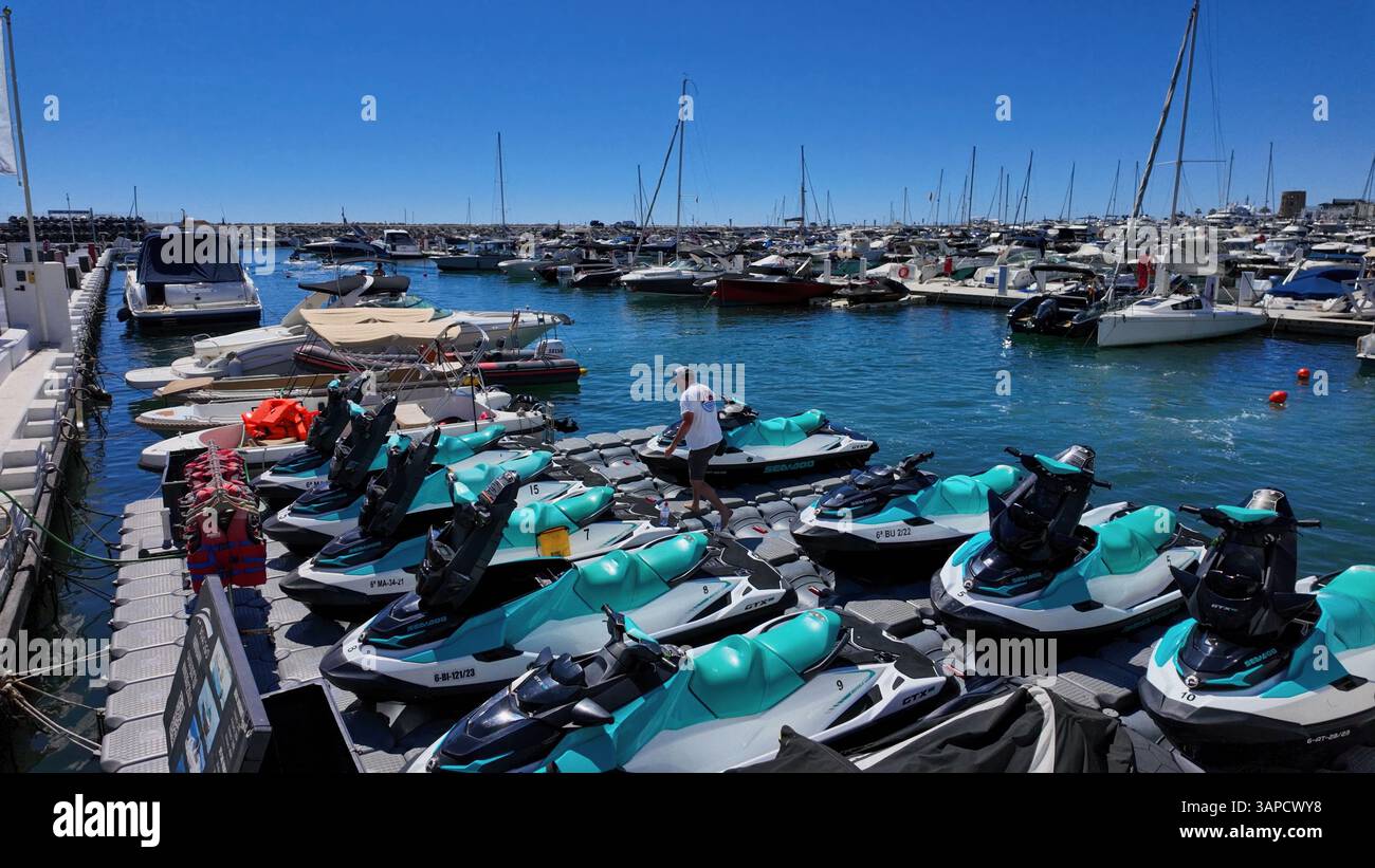Worker preparing rental jet hi-res stock photography and images - Alamy