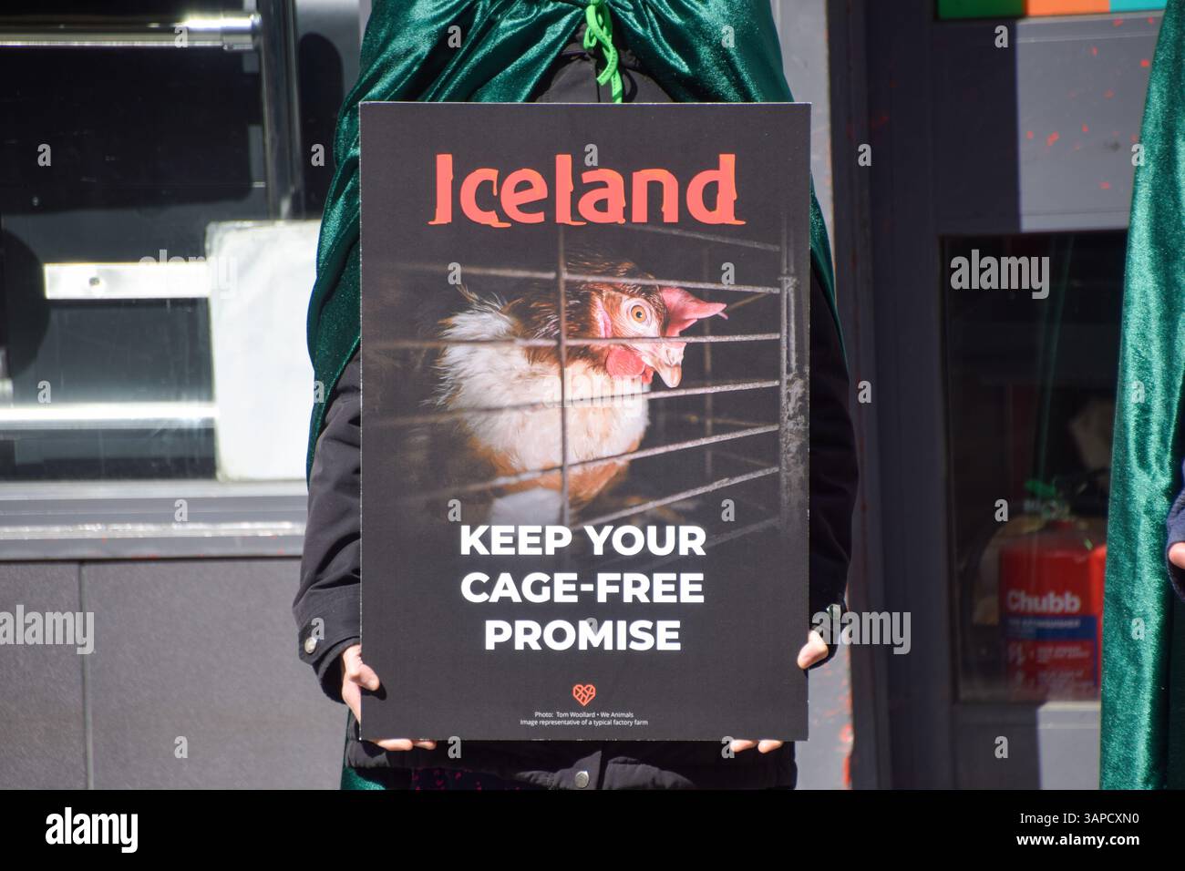 London, England, UK. 16th Apr, 2025. Activists from The Humane League ...
