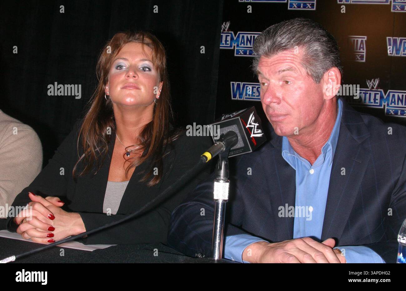 Stephanie mcmahon 2003 hi-res stock photography and images - Alamy