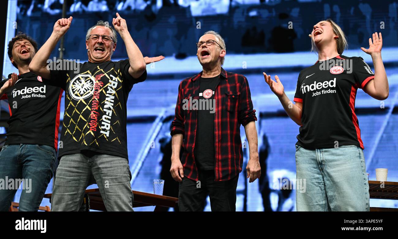 16 April 2025, Hesse, Dreieich: Sam Michelson (l-r), Markus Finger ...